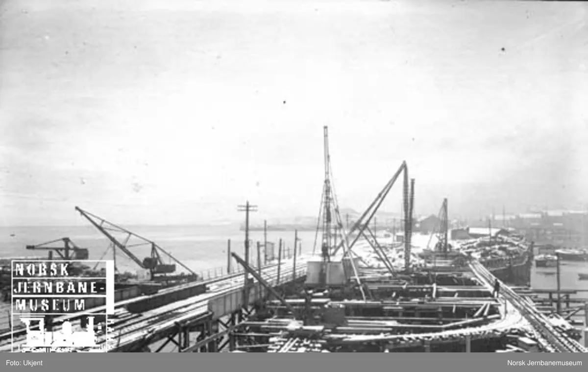 Skansen bru : grunnarbeider - Norsk Jernbanemuseum / DigitaltMuseum