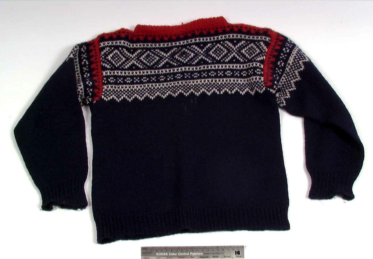 Genser - Norsk Folkemuseum / DigitaltMuseum