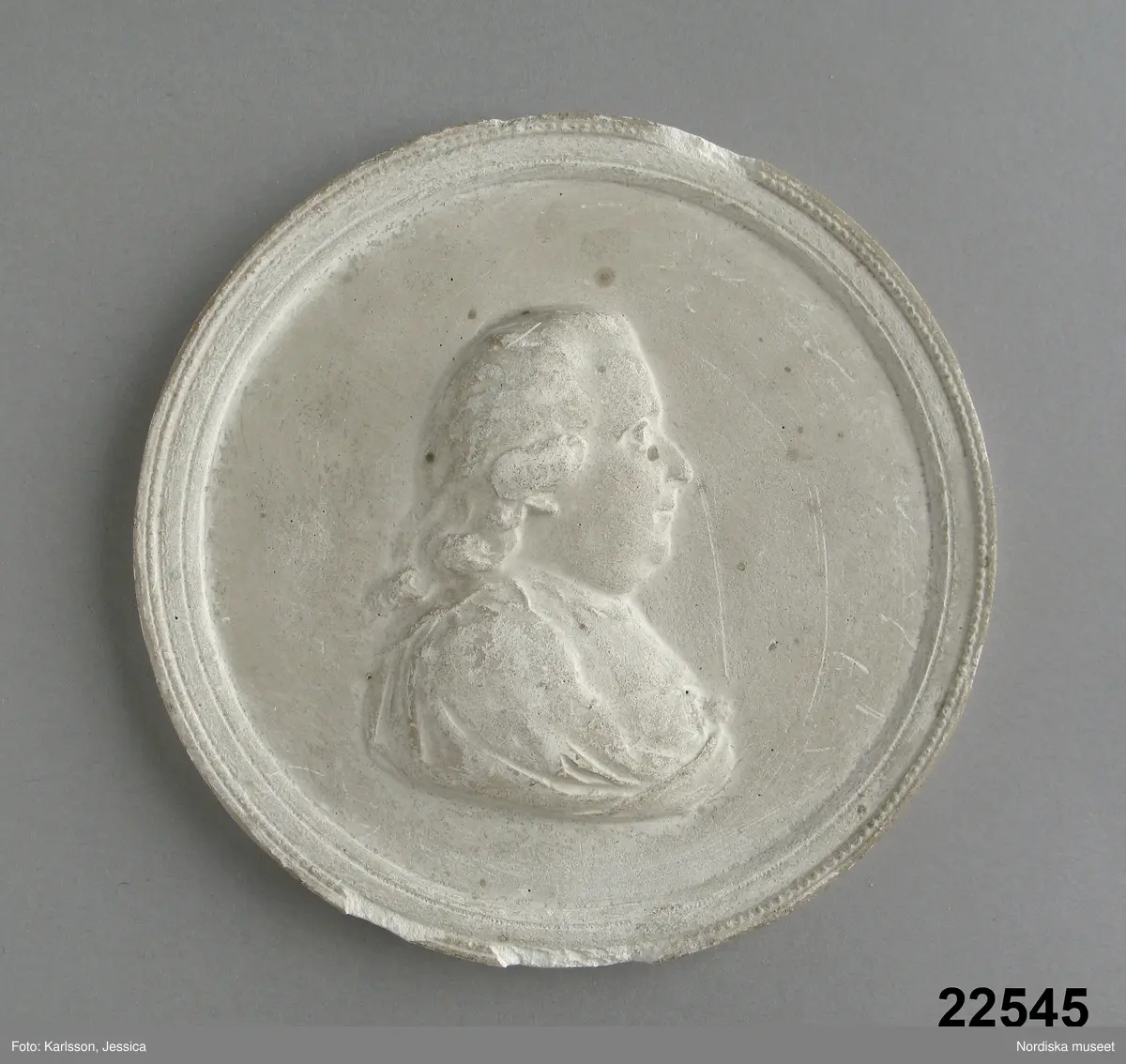 Medaljong - Nordiska museet / DigitaltMuseum