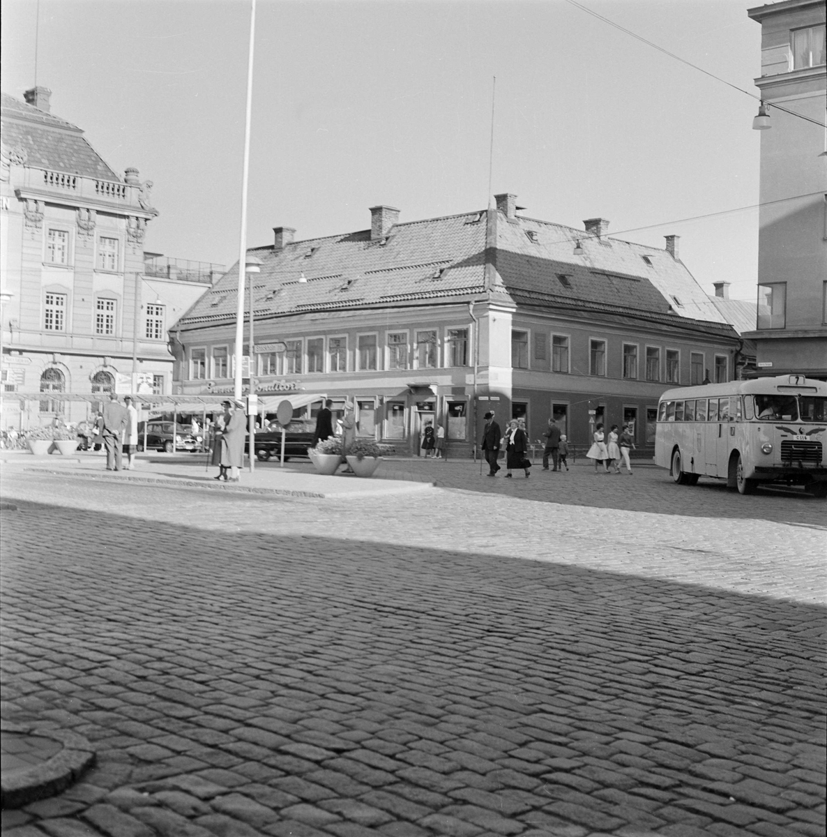 Scheelehuset vid Stora Torget i kvarteret Lejonet, Uppsala 1959 ...