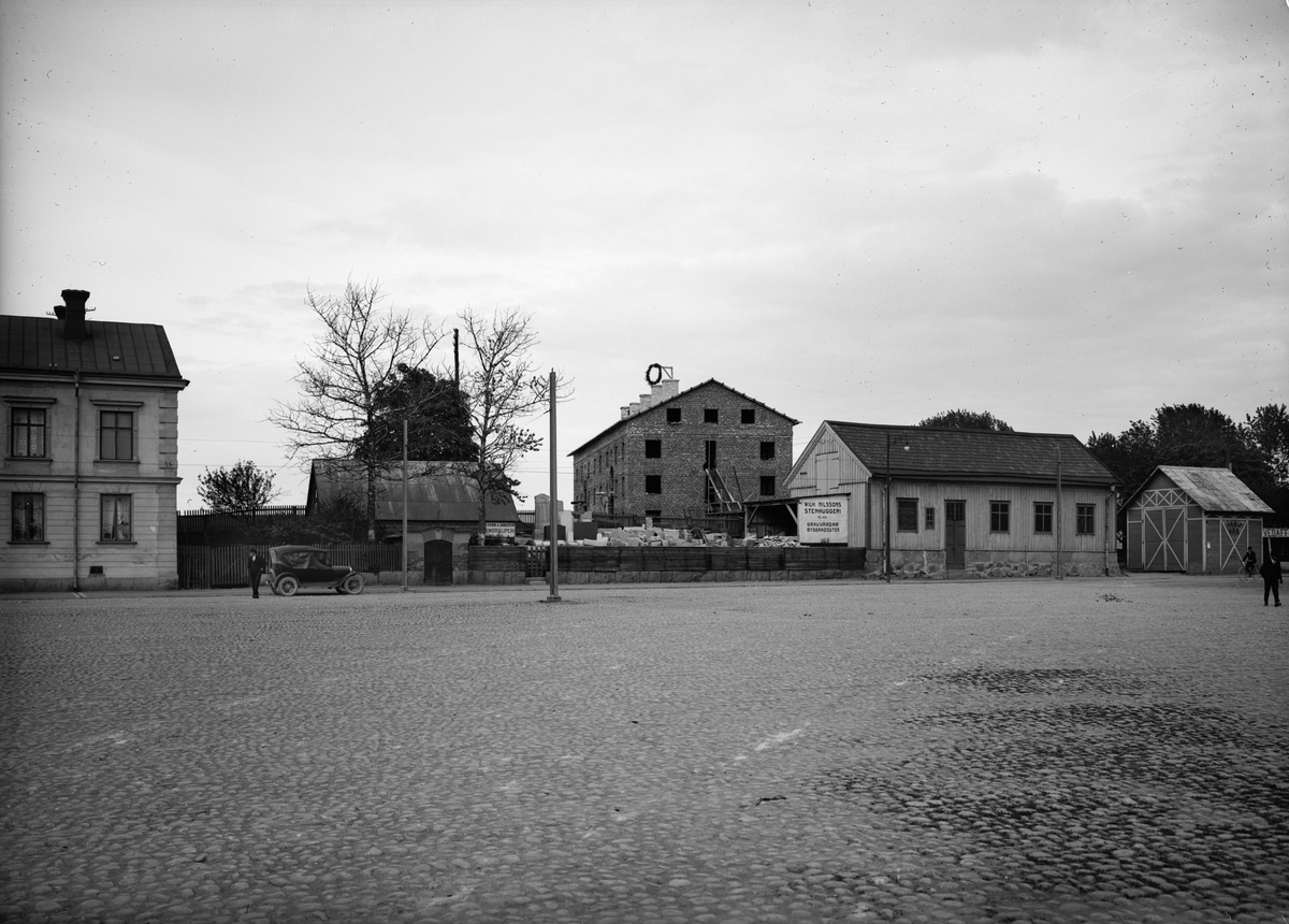 Vaksala torg och byggnader i kvarteret Sverre, Uppsala 1928 ...