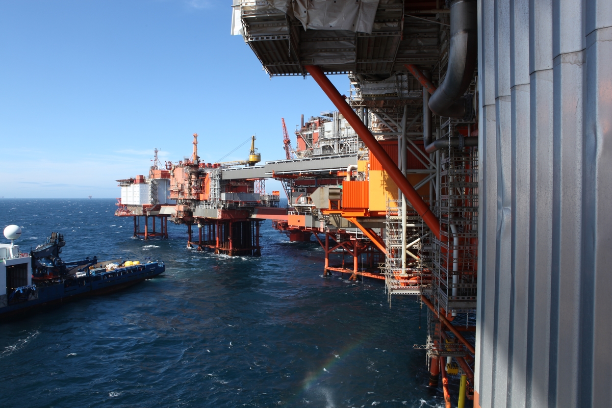Valhall VRD, PH installation, heavy lift - Norsk Oljemuseum ...