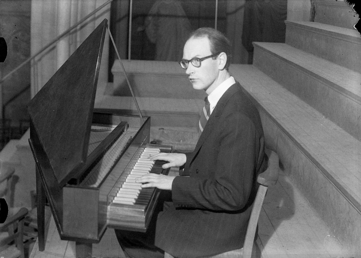 Per Hjort Albertsen "Pjort" - Sverresborg Trøndelag Folkemuseum ...