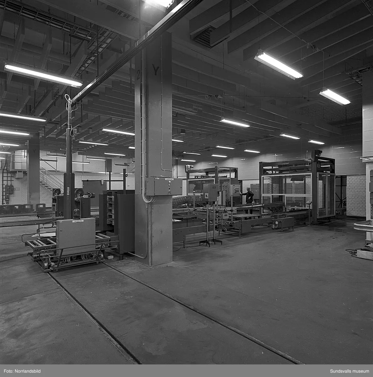 Vin & Sprit i Skönsberg. Bilder från verksamheten och jobbet vid ...