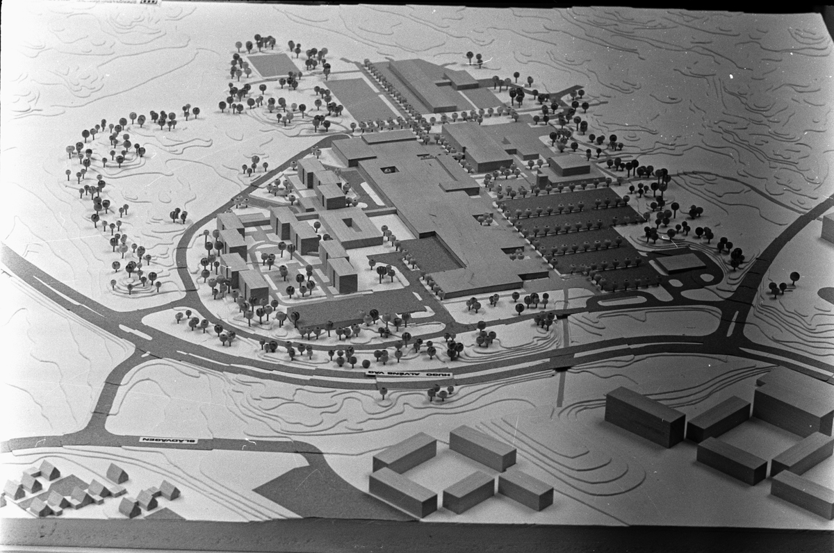 "Gottsunda center", Uppsala november 1973 - Upplandsmuseet / DigitaltMuseum