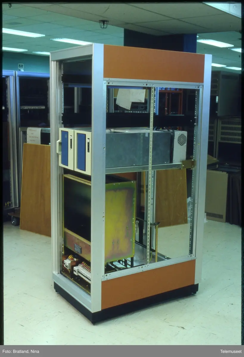 Datamaskin Norsk Data - Norsk Teknisk Museum / DigitaltMuseum