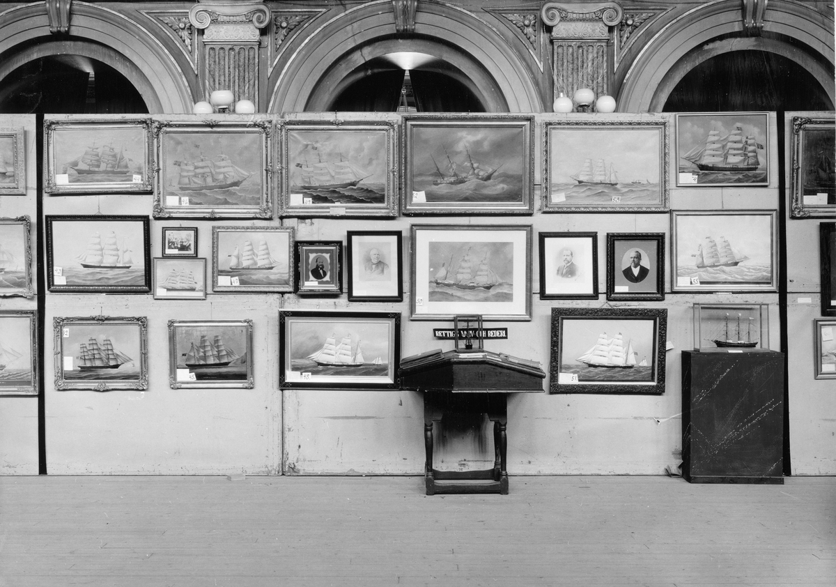 Fartygsutställningen i Gävle Stadshus. 1933. Rettigs varv och Rederi ...