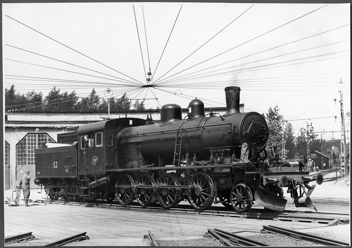 Statens Järnvägar, SJ E2 1120. - Järnvägsmuseet / DigitaltMuseum