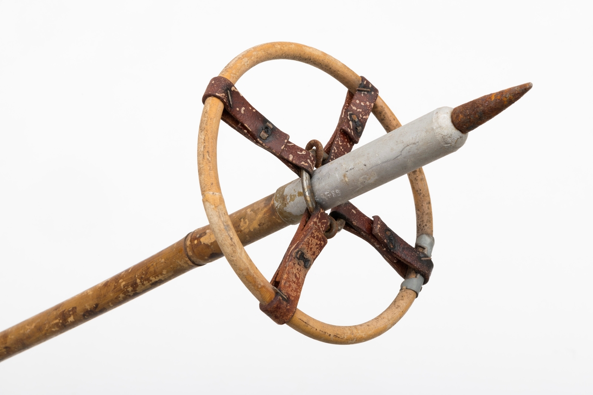 Staver, 1 par - Anno Norsk skogmuseum / DigitaltMuseum