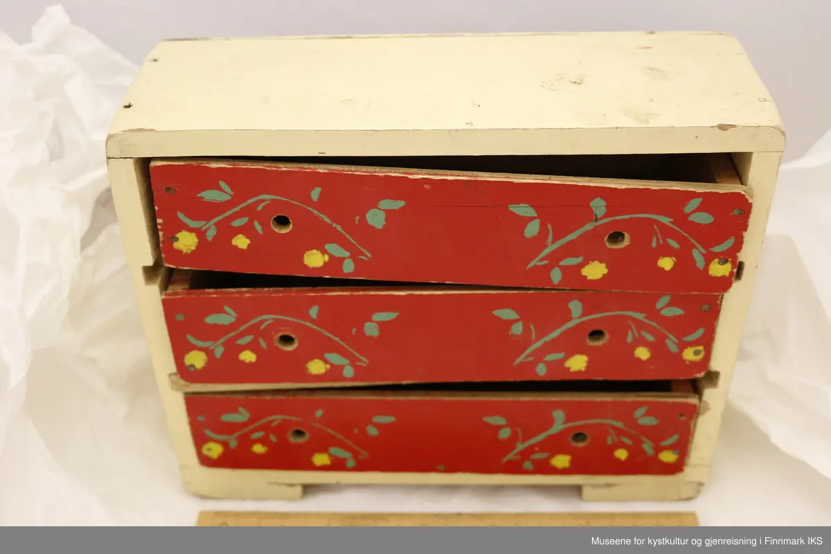 Kommode - Museene for kystkultur og gjenreisning i Finnmark IKS ...