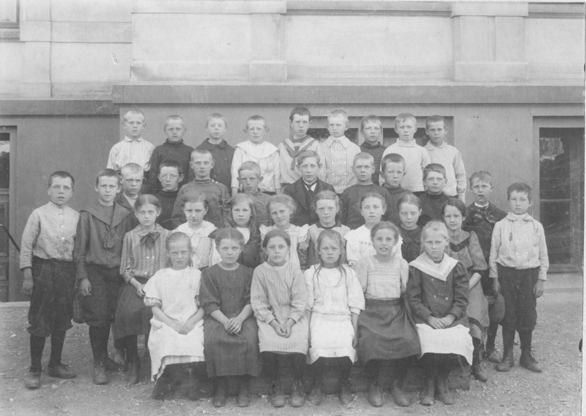 5c 1911. Harald Matson, Bjarne Halvardsen, Karl Jakobsen, Erik Hansen ...