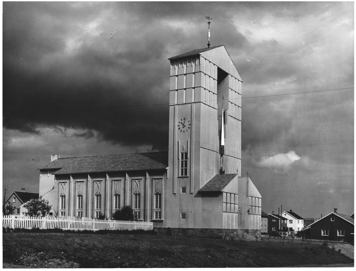 Vadsø kirke - DEXTRA Photo / DigitaltMuseum