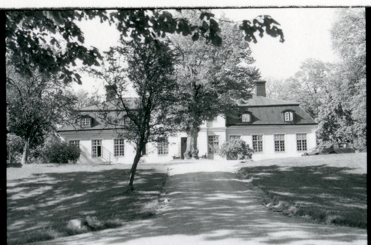 Tillberga sn, Västerås kn, Hedensberg. Hedensbergs gård, 1986 ...