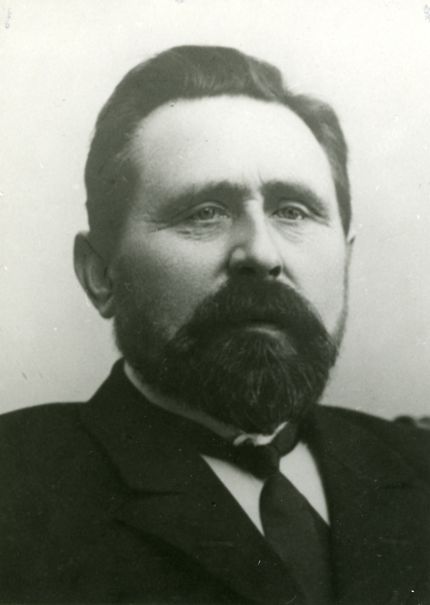 Fredrikstad, Vestsiden, Kaptein og seilskutereder Hermann Jacobsen ...