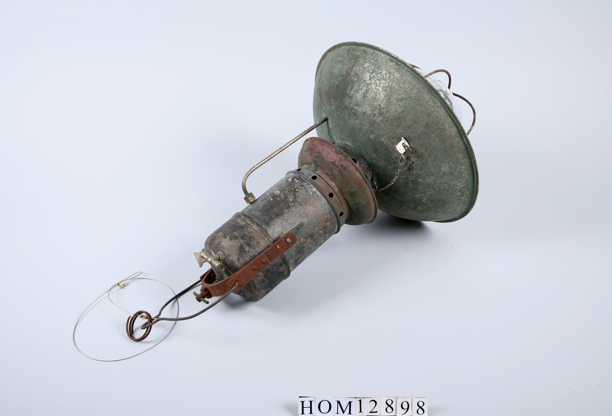 Lampe - Hordamuseet / DigitaltMuseum