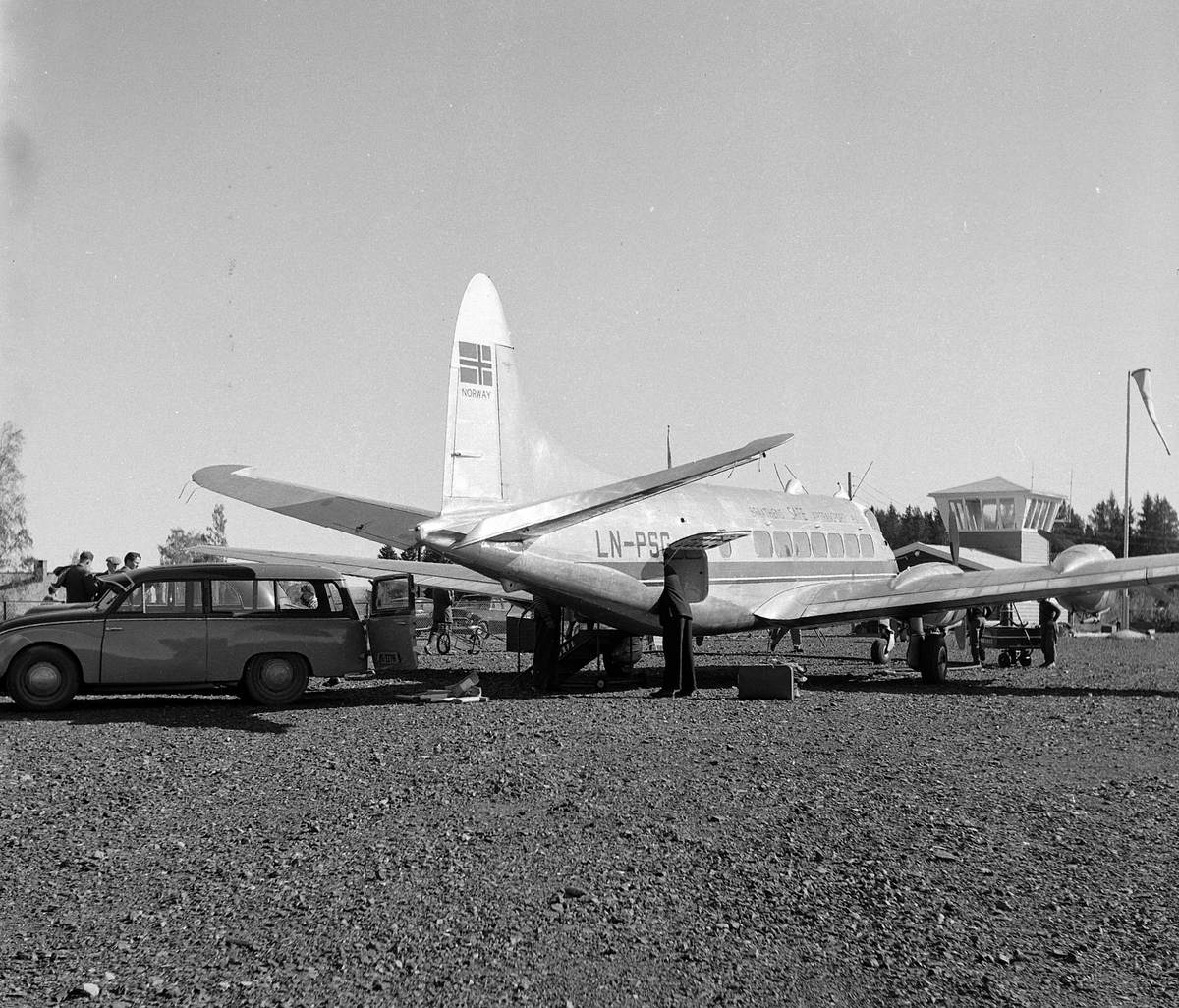 Hamar flyplass, "de Havilland DH 114 Heron" verdens minste firemotors ...