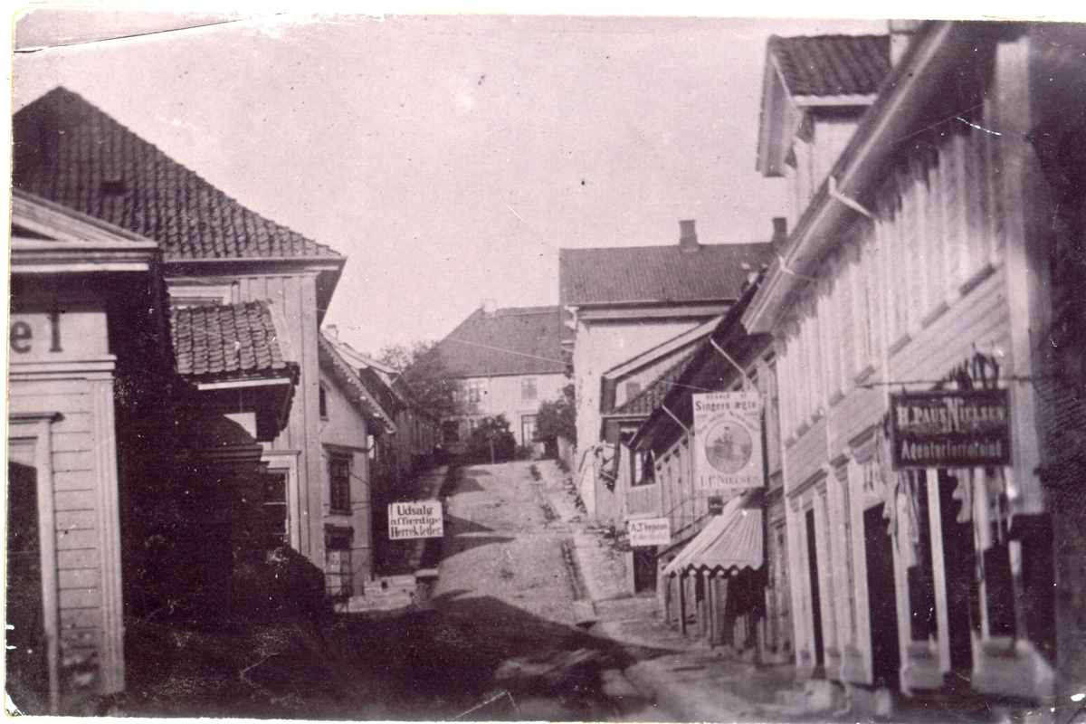 Serie bilder fra gamle Skien tatt før 1886 - Telemark Museum ...