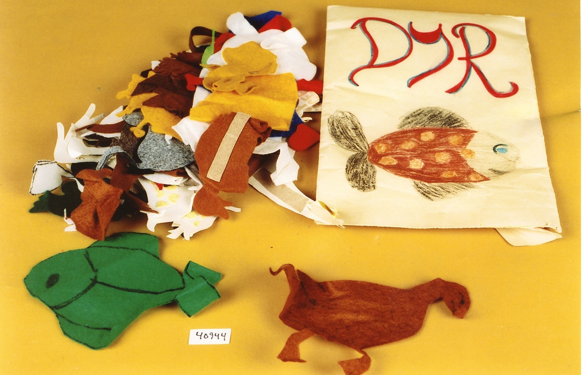 Flanellografbilder - Sverresborg Trøndelag Folkemuseum / DigitaltMuseum