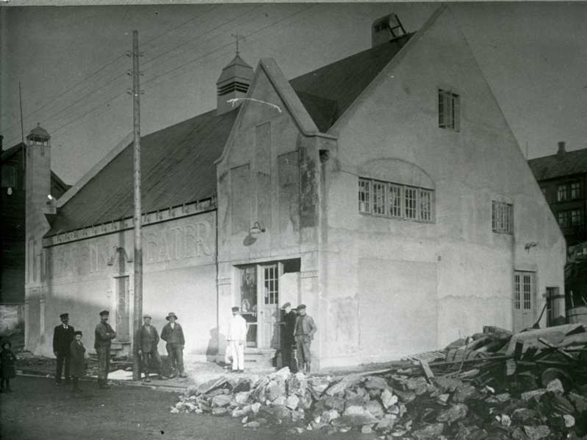 "Statius Mosling, handelsmann på Fagernes, Narvik, bygget i 1913 ...