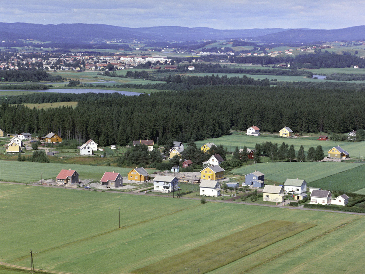 TUEN TETTSTED - Museene i Akershus / DigitaltMuseum