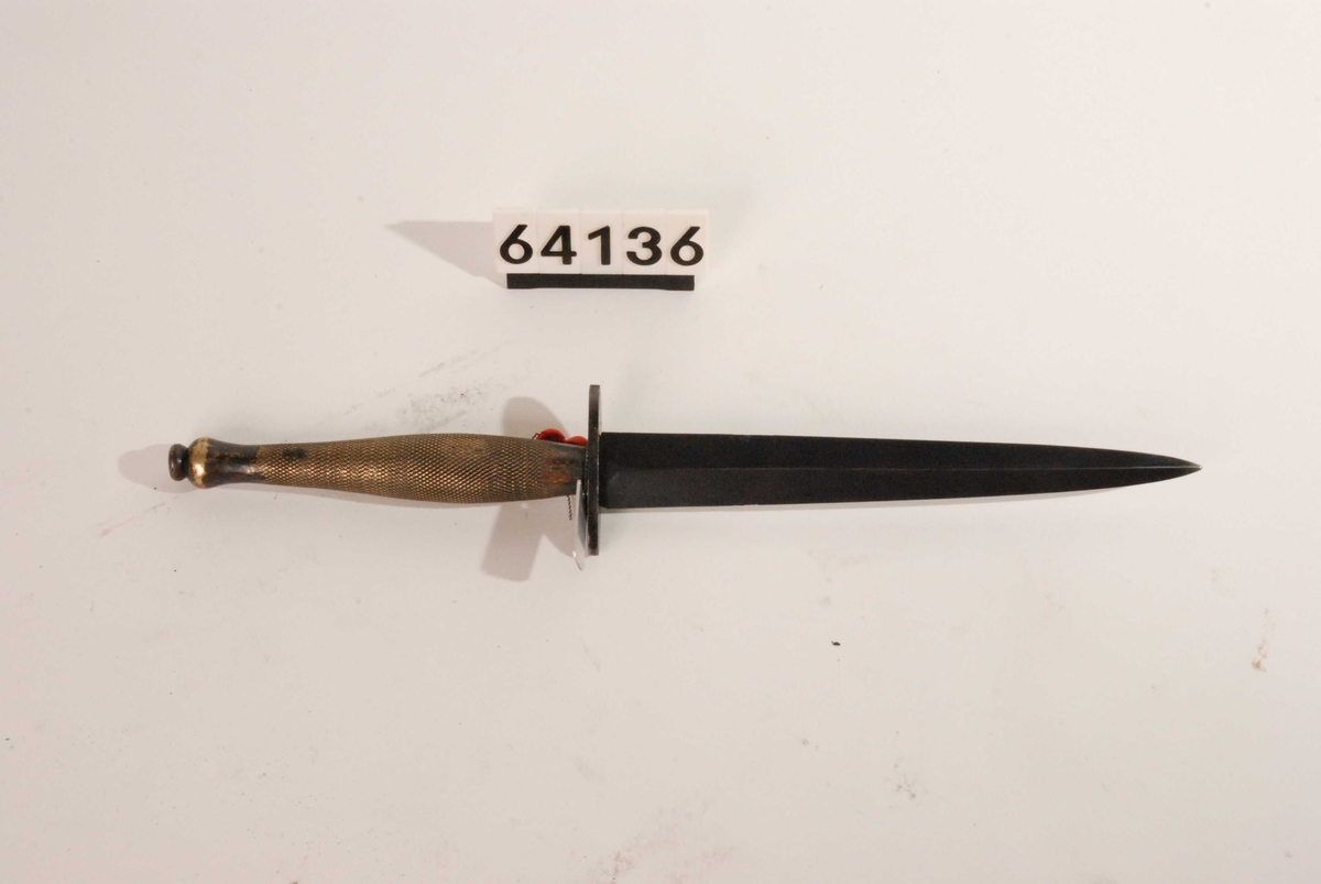 Commando dolk - Forsvarets museer / DigitaltMuseum