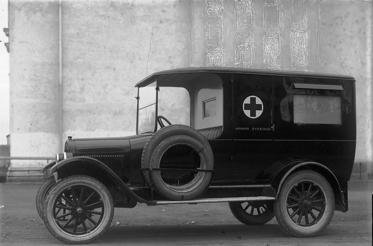 HAMAR SYKEHUS, SYKEBIL, SYKETRANSPORT, AMBULANSE, CHEVROLET CHASSIS ...
